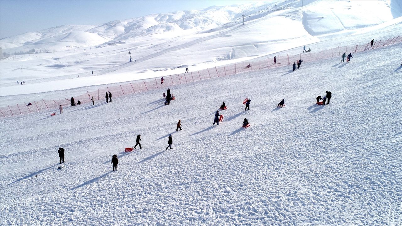 Muş'ta kar yağışının ardından kayak sezonu başladı - Ereğli Önder Gazetesi